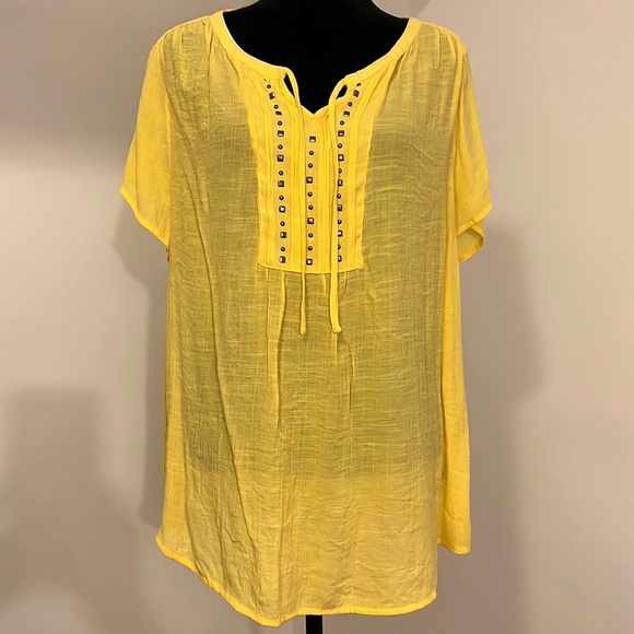 CJ Banks | Tops | Cjbanks Yellow Short Sleeve Top With Embellished ...